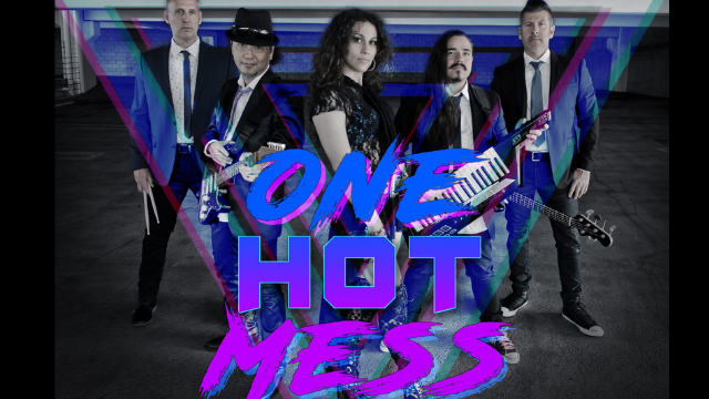 House of 80s with Uncle Larry and One Hot Mess | House of Blues Anaheim